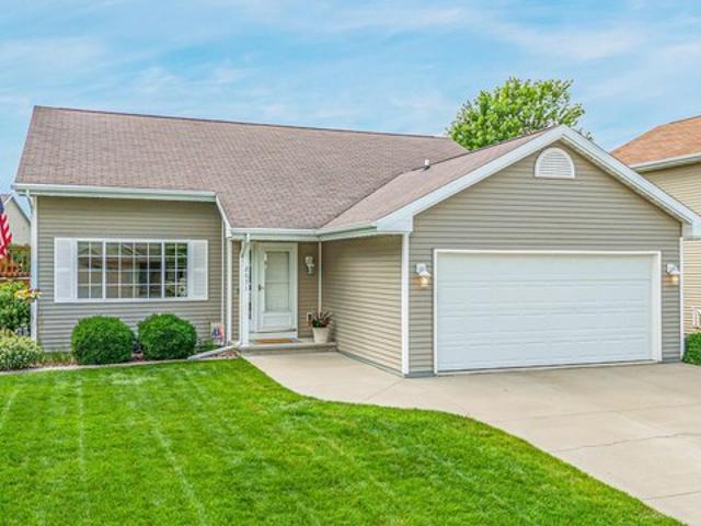 2631 Grassy Ln, Neenah, WI 54956