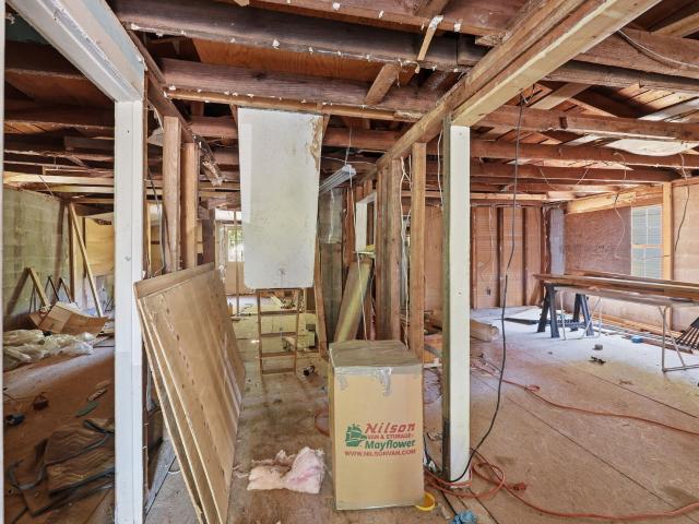 2631 Henry Street