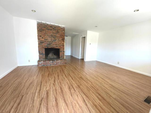 2631 Lombard