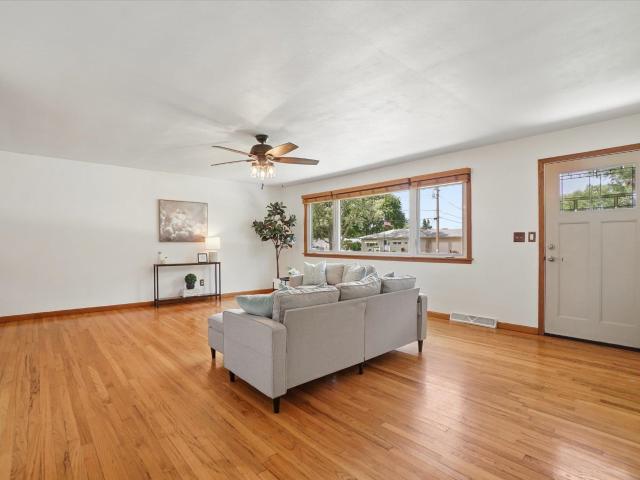 2631 Roosevelt Avenue
