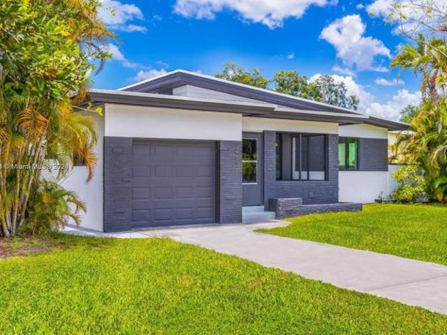 2631 Roosevelt St, Hollywood, FL 33020