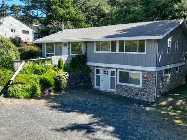 2631 S Hemlock St, Cannon Beach, OR 97110