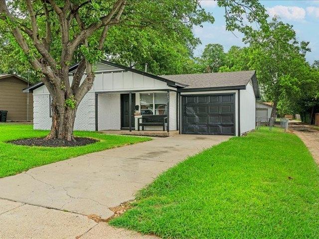 2632 Emerald Dr, Mesquite, TX 75150
