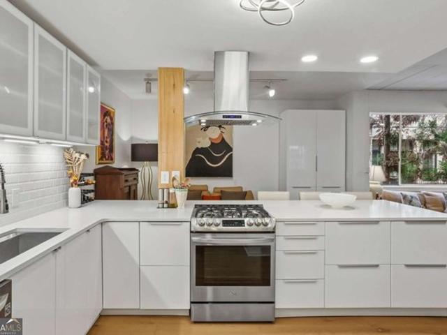 2632 Peachtree Rd NW Unit 302B, Atlanta, GA 30305