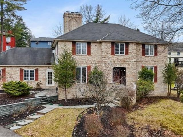 2632 Pinebluff Dr, Vestal, NY 13850
