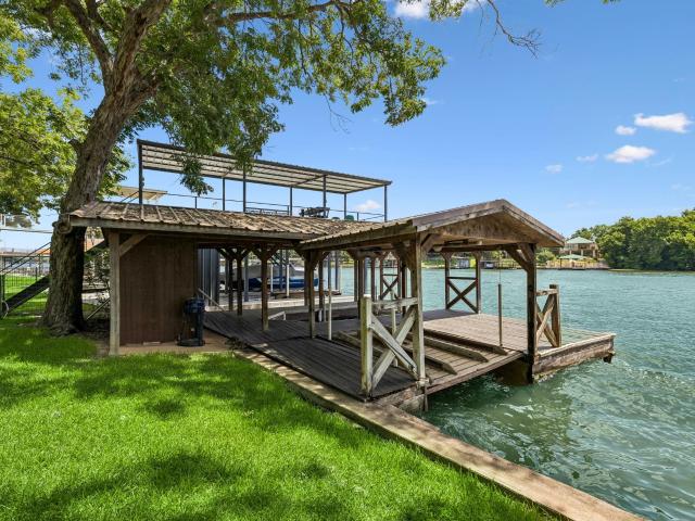 2632 Williams Lakeshore Dr