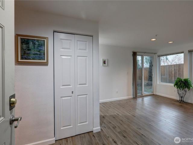 26335 th Avenue NE # H105