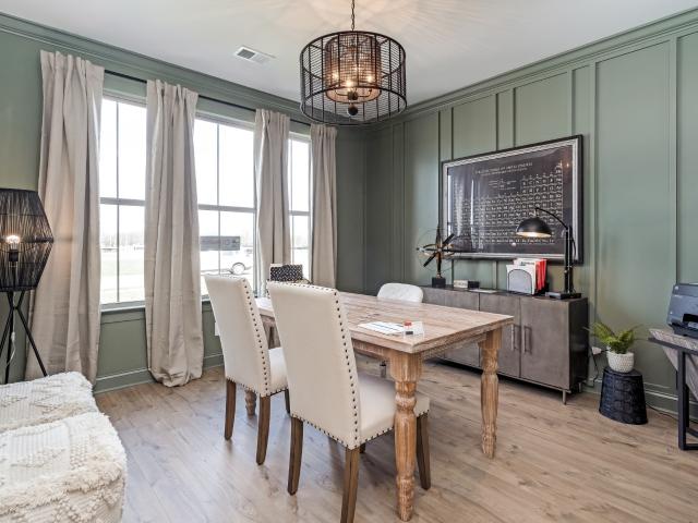 2633 Manning Pass
