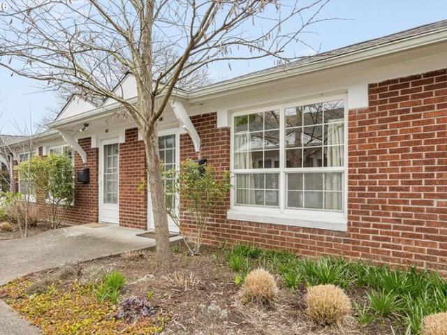 2633 NW Raleigh St Unit 33, Portland, OR 97210
