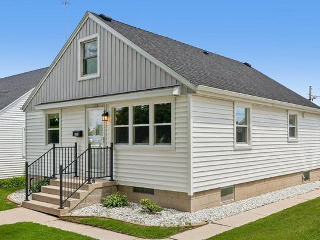 2633 N 20th St, Sheboygan, WI 53083
