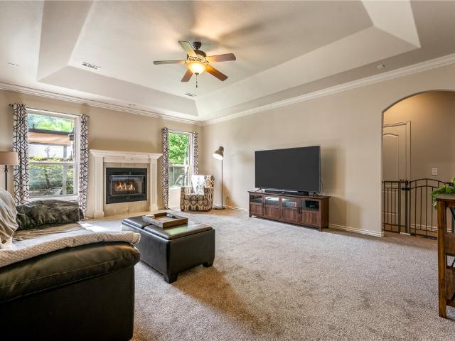 2633 N Shadow Crest Drive