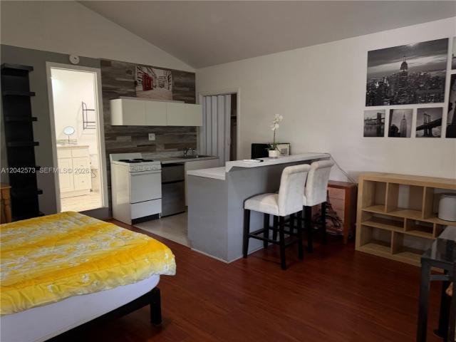 2633 NE 32nd St, Unit A, Fort Lauderdale, FL 33306 | MLS #A12042