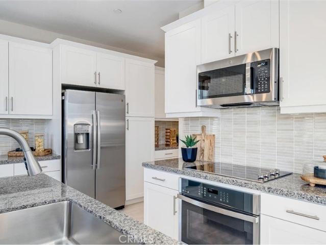 2633 E Forest Paseo