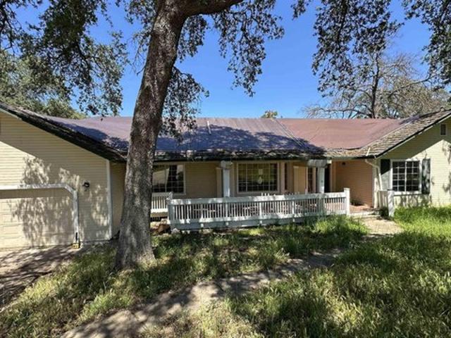 2633 Glen Ct, Valley Springs, CA 95252