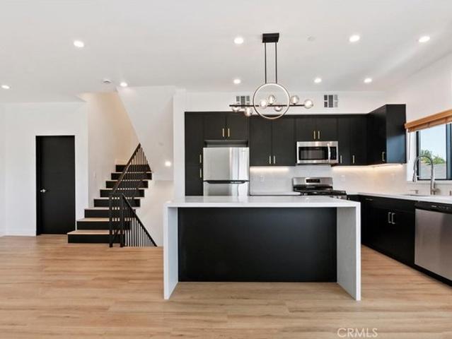 2633 S Cochran Ave, Los Angeles, CA 90016