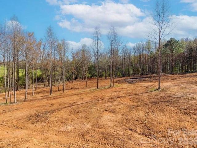 2633 Sprouse Rd, Boonville, NC 27011
