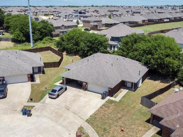 2633 Ventura Ct, Glenn Heights, TX 75154