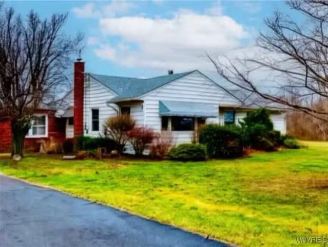 2633 Youngstown Wilson Road, Porter, NY 14131