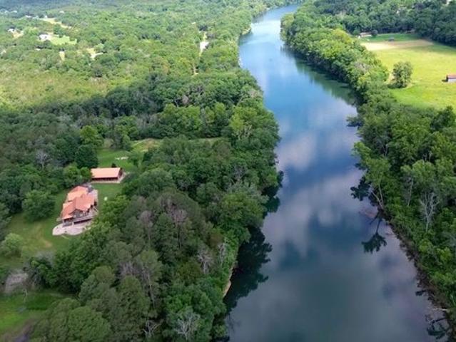 263 County Road 212, Eureka Springs, AR 72631