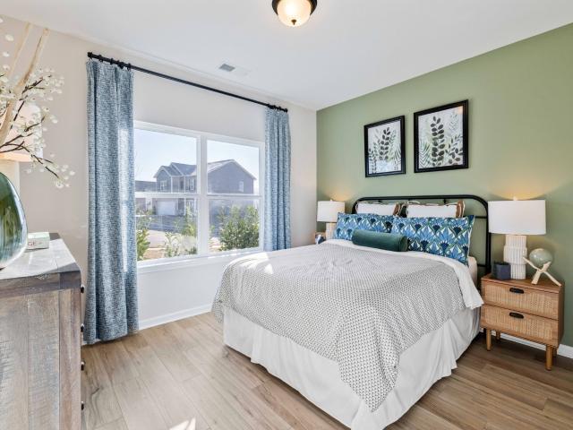 263 Claude Cir