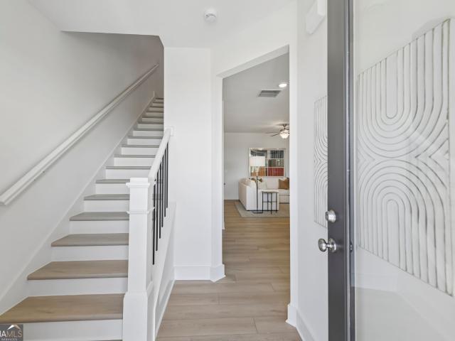 263 Barracks Way 877