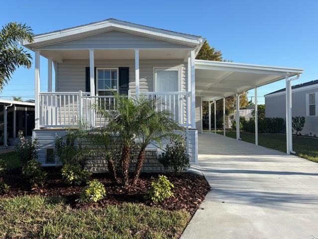 263 Discovery Ln, North Fort Myers, FL 33903