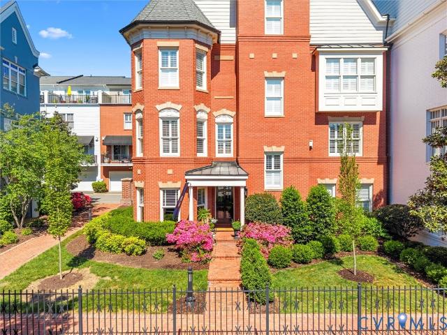 263 Finial Avenue