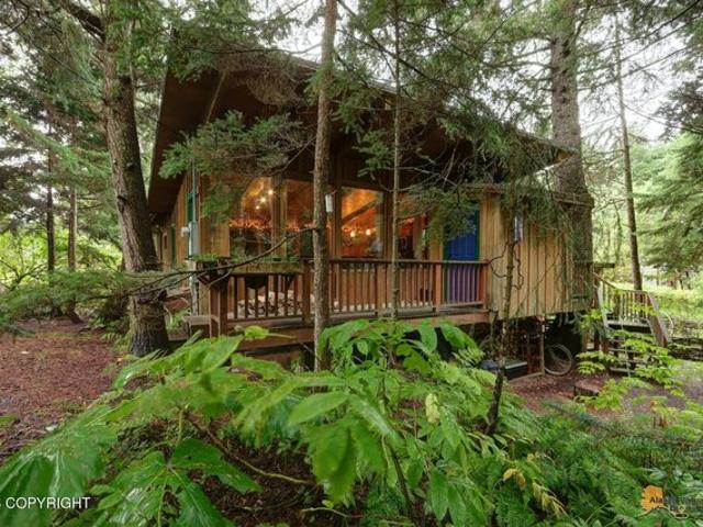 263 Hottentot Mind Rd, Girdwood, AK 99587