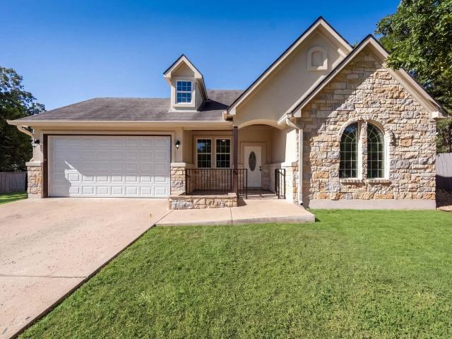 263 Indian Oak Dr