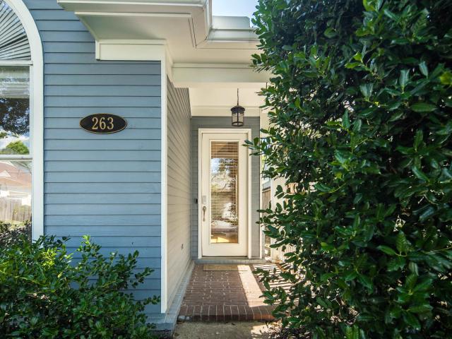 263 island village dr