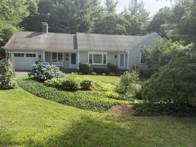 263 Oxford Dr, Barnstable, MA 02635