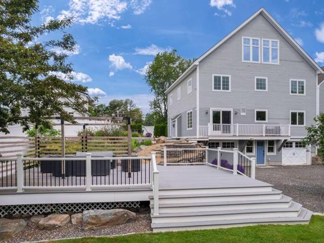 263 Long Sands Rd, York, ME 03909