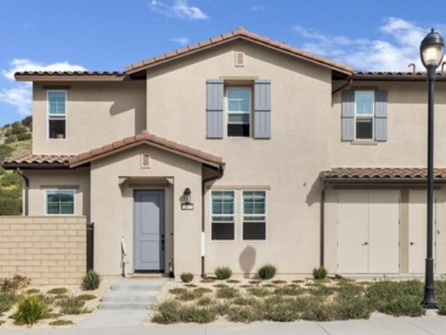 263 San Miguel Island Dr, Camarillo, CA 93012