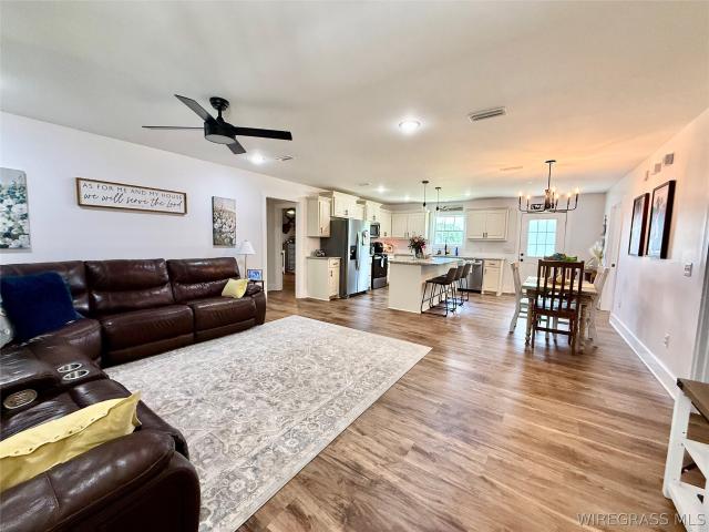 263 Peacock Circle