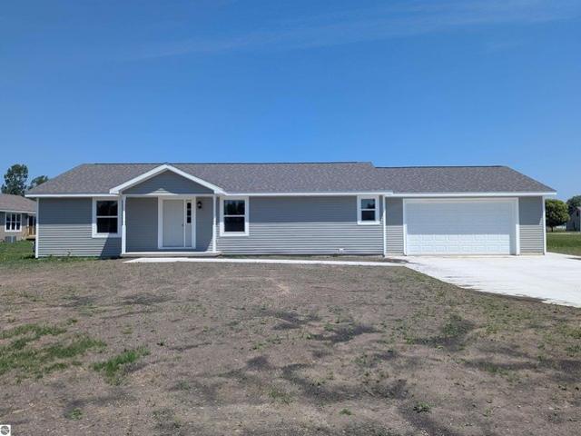 263 W Stern Dr, Au Gres, MI 48703