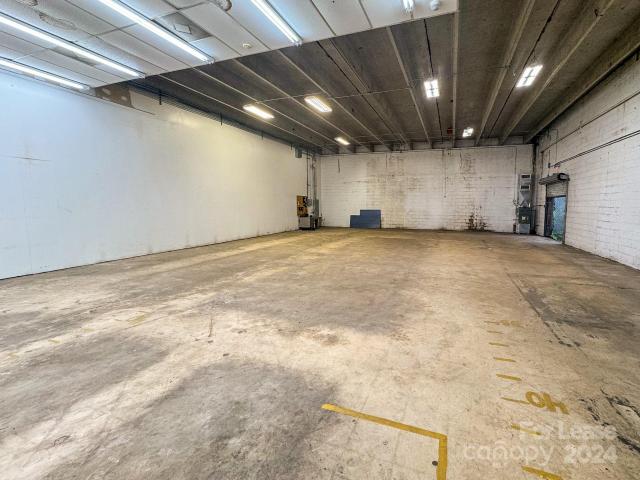 263 Waynesville Plaza