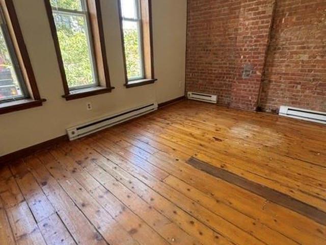 263B Main St