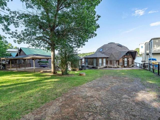 2644 Aqua Vista Dr, Jacksonville, TX 75766