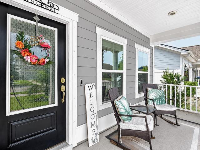 2644 Goldfinch Dr