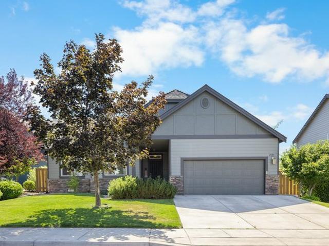 2644 SW 50th St, Redmond, OR 97756