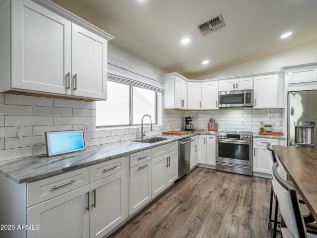 2645 e dust devil drive