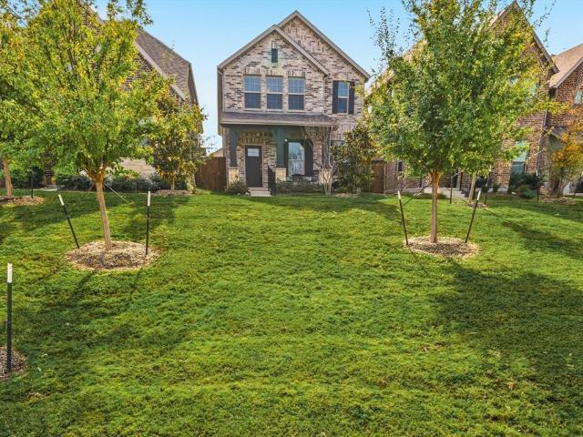 2645 Kings Canyon Mews