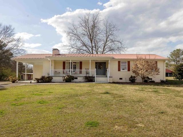 2645 Pineywoods Rd, Leighton, AL 35646