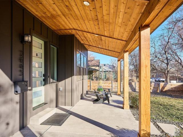 2645 W 39th Avenue