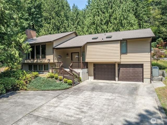 2646 Maplewood Dr, Longview, WA 98632