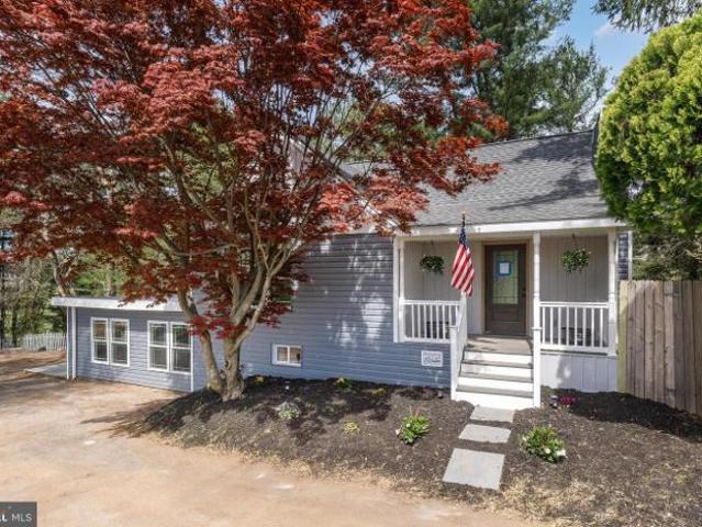 2646 Old Washington Rd, Westminster, MD 21157