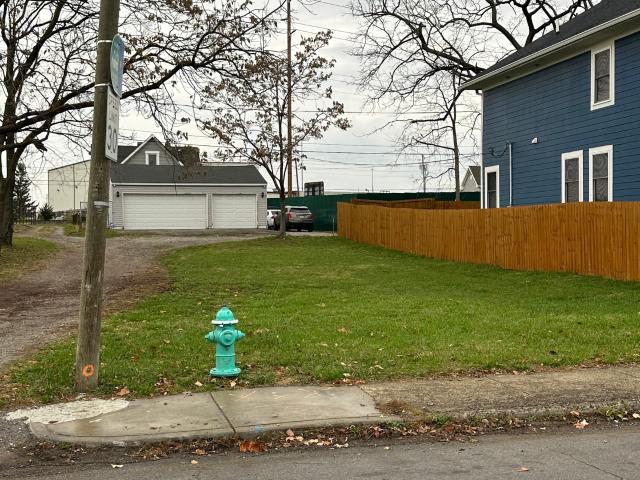 2646 E Brookside Ave, Indianapolis, IN 46218 | MLS #22011
