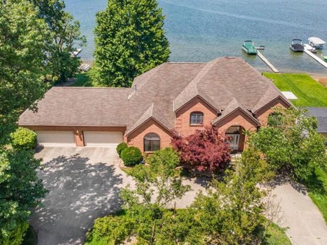 2647 Lake Shore Dr, Niles, MI 49120