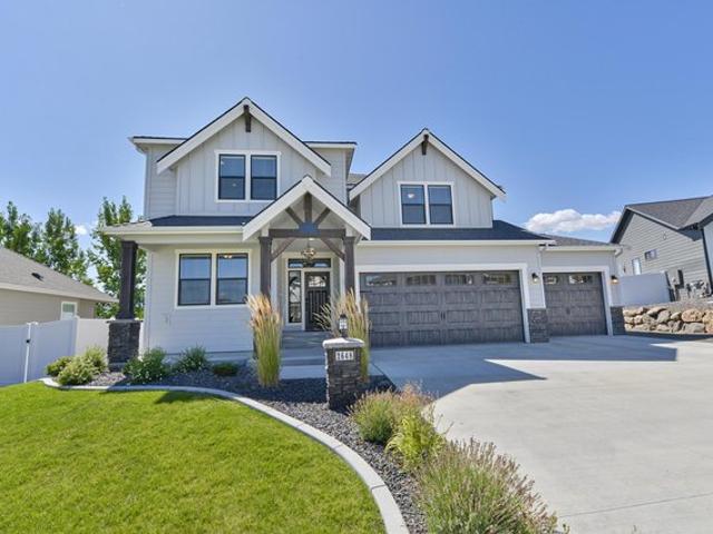 2648 S Fairmont Estates Dr, Greenacres, WA 99016