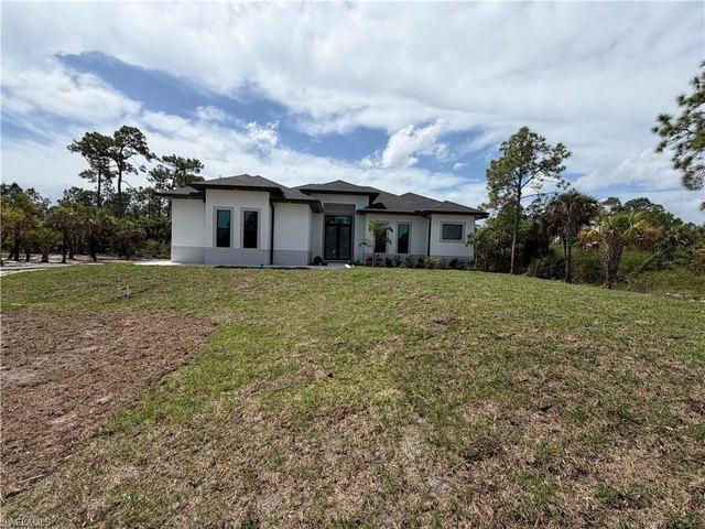 2648 24th Ave SE, Naples, FL 34117